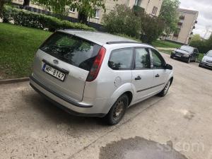 Grey Ford Focus 2006 in Aizkraukle, with an engine capacity of 1.60 L and mileage of 275 thousand km for 800 €, photo 9 on AUTOMOTO.COM.LV