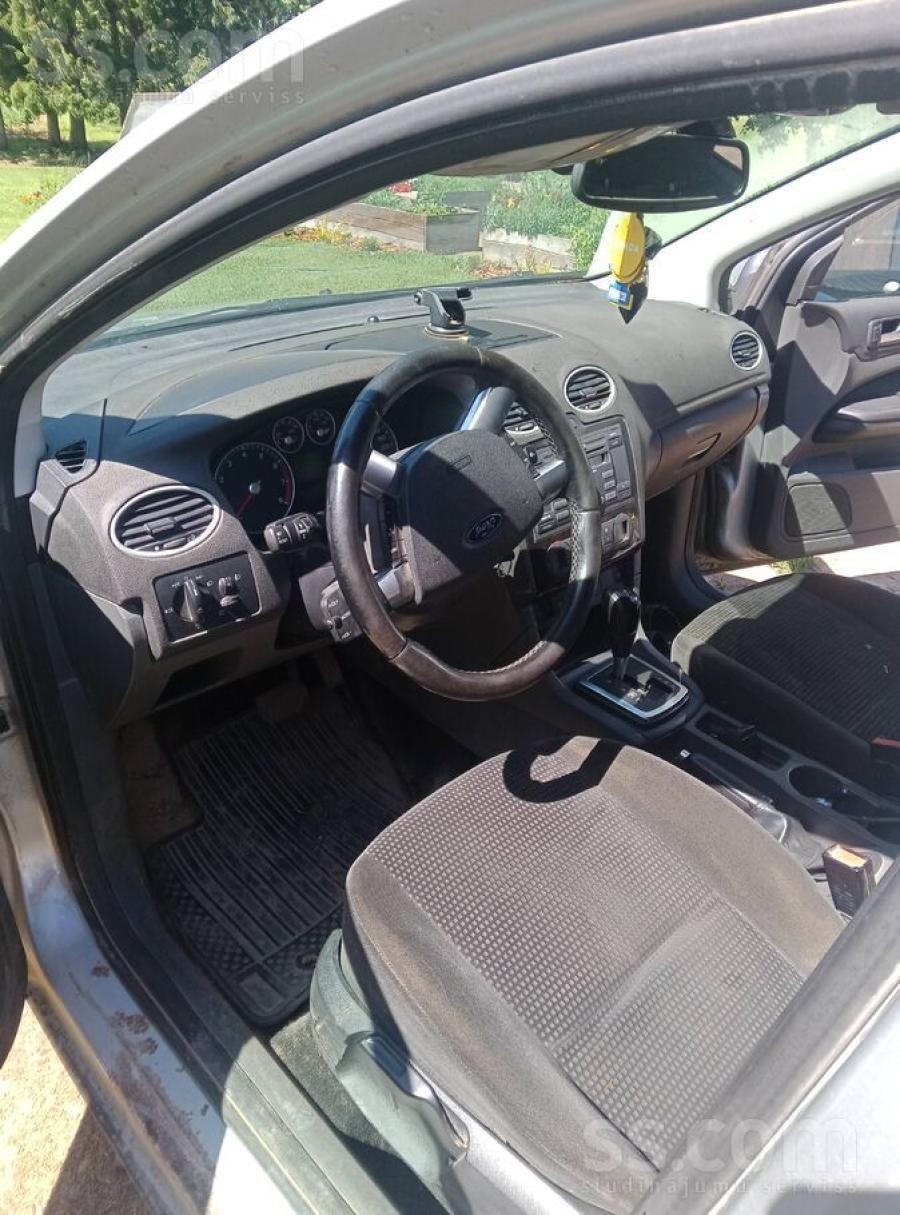 Pelēks Ford Focus 2006 Bauska, ar dzinēja tilpumu 1.70 L un nobraukumu 262 tūkst. km par 890 €, foto 1 vietnē AUTOMOTO.COM.LV