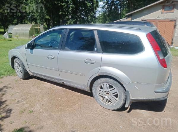 Grey Ford Focus 2006 in Bauska, with an engine capacity of 1.70 L and mileage of 262 thousand km for 890 €, photo 2 on AUTOMOTO.COM.LV