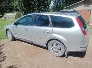 Pelēks Ford Focus 2006 Bauska, ar dzinēja tilpumu 1.70 L un nobraukumu 262 tūkst. km par 890 €, foto 3 vietnē AUTOMOTO.COM.LV