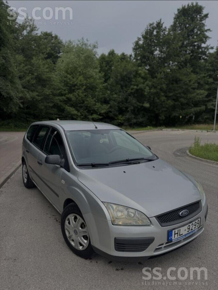 Pelēks Ford Focus 2006 Rīga, ar dzinēja tilpumu 1.60 L un nobraukumu 261 tūkst. km par 1100 €, foto 4 vietnē AUTOMOTO.COM.LV