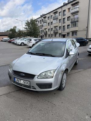 Grey Ford Focus 2006 in Kaunas, with an engine capacity of 1.56 L and mileage of 245 thousand km for 349 €, photo  on AUTOMOTO.COM.LV