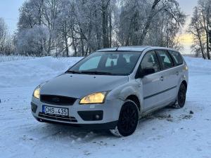 Pelēks Ford Focus 2007 Viļņa, ar dzinēja tilpumu 1.60 L un nobraukumu 270 tūkst. km par 599 €, foto 5 vietnē AUTOMOTO.COM.LV