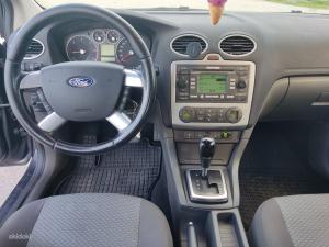 Pelēks Ford Focus 2007 Tallina, ar dzinēja tilpumu 1.60 L un nobraukumu 307 tūkst. km par 1950 €, foto 12 vietnē AUTOMOTO.COM.LV