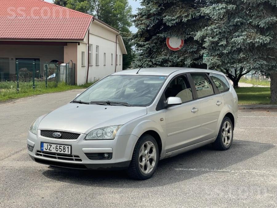Grey Ford Focus 2007 in Limbazi, with an engine capacity of 1.60 L and mileage of 270 thousand km for 1000 €, photo 3 on AUTOMOTO.COM.LV