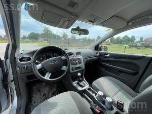 Grey Ford Focus 2007 in Limbazi, with an engine capacity of 1.60 L and mileage of 270 thousand km for 1000 €, photo 7 on AUTOMOTO.COM.LV