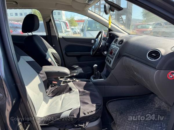 Pelēks Ford Focus 2007 Tallina, ar dzinēja tilpumu 1.80 L un nobraukumu 335 tūkst. km par 599 €, foto 6 vietnē AUTOMOTO.COM.LV