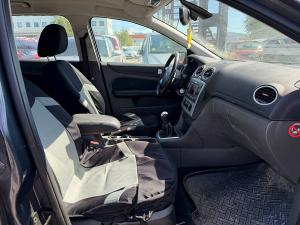 Pelēks Ford Focus 2007 Tallina, ar dzinēja tilpumu 1.80 L un nobraukumu 335 tūkst. km par 599 €, foto 7 vietnē AUTOMOTO.COM.LV