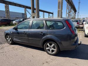 Pelēks Ford Focus 2007 Tallina, ar dzinēja tilpumu 1.80 L un nobraukumu 335 tūkst. km par 599 €, foto 12 vietnē AUTOMOTO.COM.LV