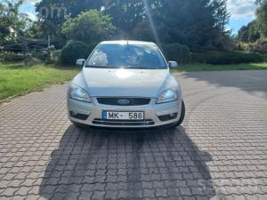 Pelēks Ford Focus 2007 Ventspils, ar dzinēja tilpumu 2.00 L un nobraukumu 345 tūkst. km par 1700 €, foto 5 vietnē AUTOMOTO.COM.LV