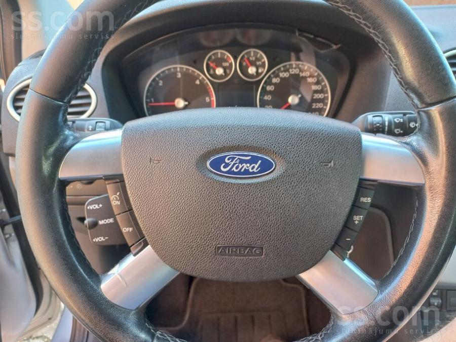 Pelēks Ford Focus 2007 Ventspils, ar dzinēja tilpumu 2.00 L un nobraukumu 345 tūkst. km par 1700 €, foto 9 vietnē AUTOMOTO.COM.LV
