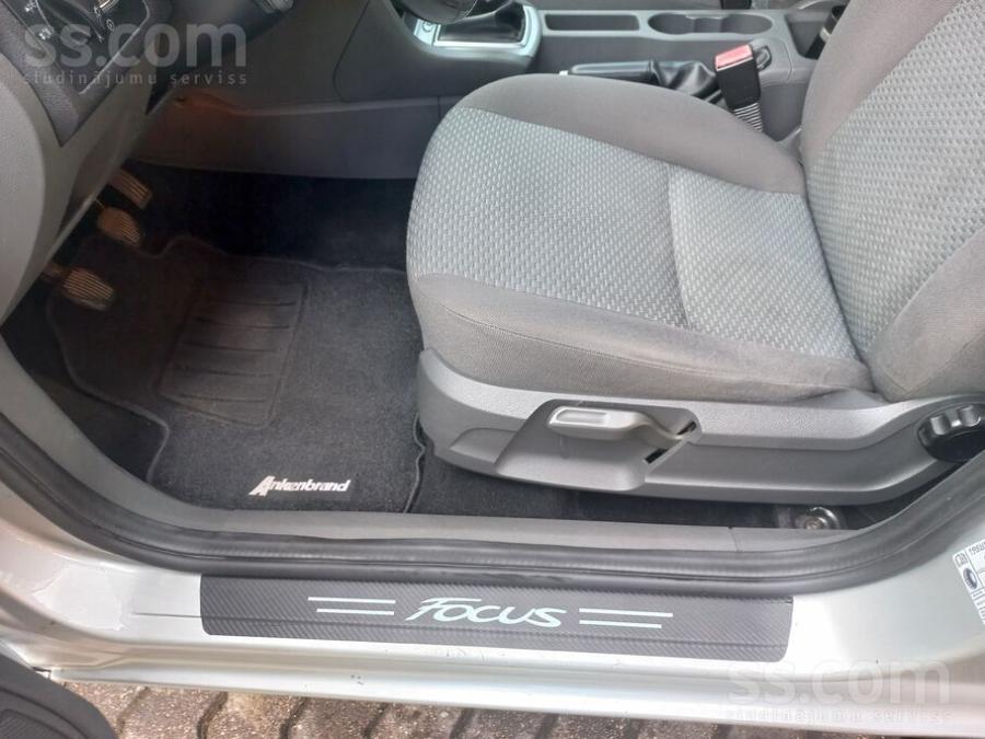 Pelēks Ford Focus 2007 Ventspils, ar dzinēja tilpumu 2.00 L un nobraukumu 345 tūkst. km par 1700 €, foto 13 vietnē AUTOMOTO.COM.LV