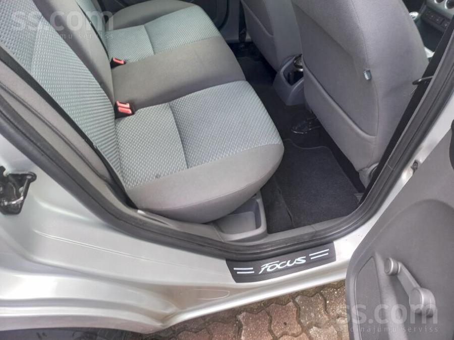Pelēks Ford Focus 2007 Ventspils, ar dzinēja tilpumu 2.00 L un nobraukumu 345 tūkst. km par 1700 €, foto 16 vietnē AUTOMOTO.COM.LV