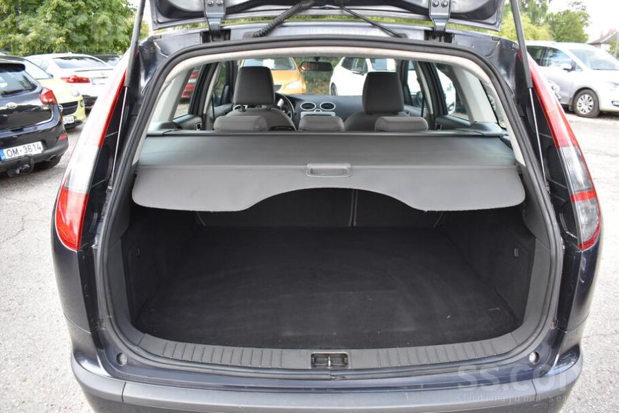 Grey Ford Focus 2007 in Kuldiga, with an engine capacity of 1.60 L and mileage of 0 thousand km for 3350 €, photo 8 on AUTOMOTO.COM.LV
