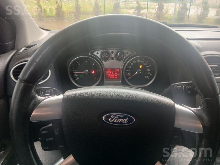 Pelēks Ford Focus 2008 Talsi, ar dzinēja tilpumu 2.00 L un nobraukumu 361 tūkst. km par 1350 €, foto 9 vietnē AUTOMOTO.COM.LV