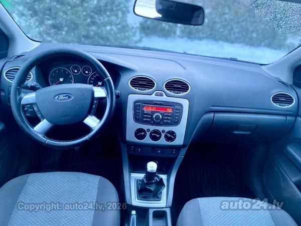 Pelēks Ford Focus 2008 Tallina, ar dzinēja tilpumu 1.60 L un nobraukumu 0 tūkst. km par 960 €, foto 3 vietnē AUTOMOTO.COM.LV
