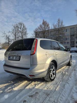 Pelēks Ford Focus 2008 Viļņa, ar dzinēja tilpumu 1.56 L un nobraukumu 336 tūkst. km par 1600 €, foto 3 vietnē AUTOMOTO.COM.LV