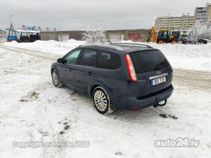 Pelēks Ford Focus 2008 Tallina, ar dzinēja tilpumu 2.00 L un nobraukumu 374 tūkst. km par 1800 €, foto 4 vietnē AUTOMOTO.COM.LV