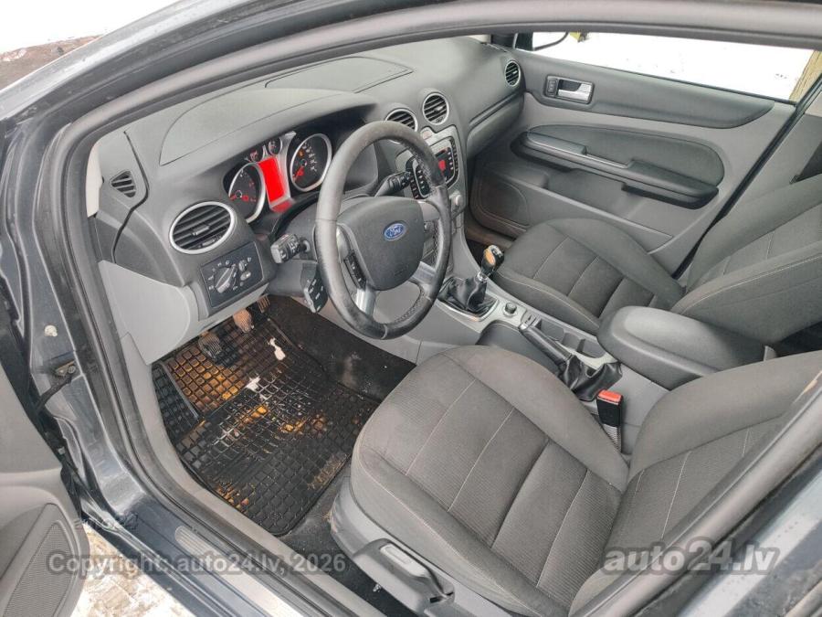 Pelēks Ford Focus 2008 Tallina, ar dzinēja tilpumu 2.00 L un nobraukumu 374 tūkst. km par 1800 €, foto 9 vietnē AUTOMOTO.COM.LV