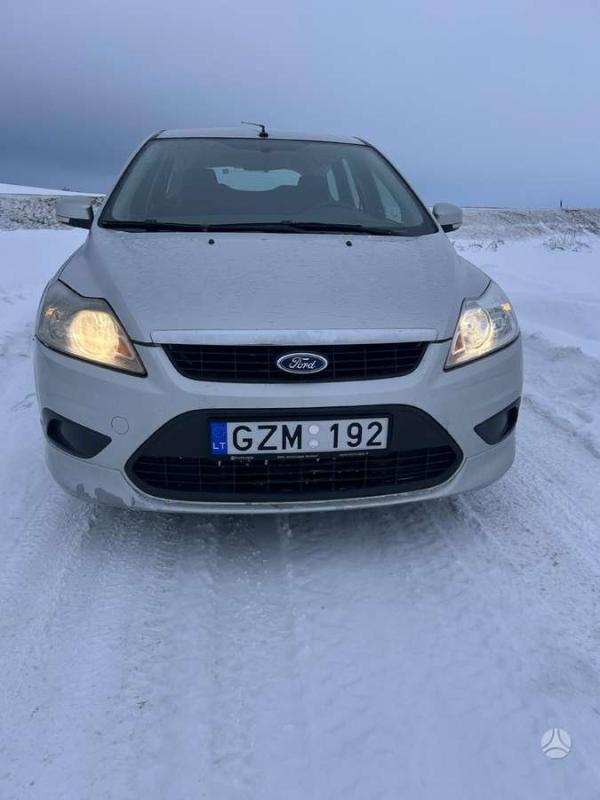 Pelēks Ford Focus 2008 Prienai, ar dzinēja tilpumu 1.60 L un nobraukumu 346 tūkst. km par 1650 €, foto 1 vietnē AUTOMOTO.COM.LV