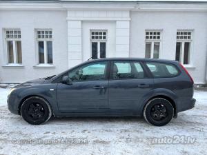 Grey Ford Focus 2008 in Tallinn, with an engine capacity of 1.60 L and mileage of 220 thousand km for 1200 €, photo 3 on AUTOMOTO.COM.LV