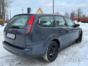 Grey Ford Focus 2008 in Tallinn, with an engine capacity of 1.60 L and mileage of 220 thousand km for 1200 €, photo 6 on AUTOMOTO.COM.LV