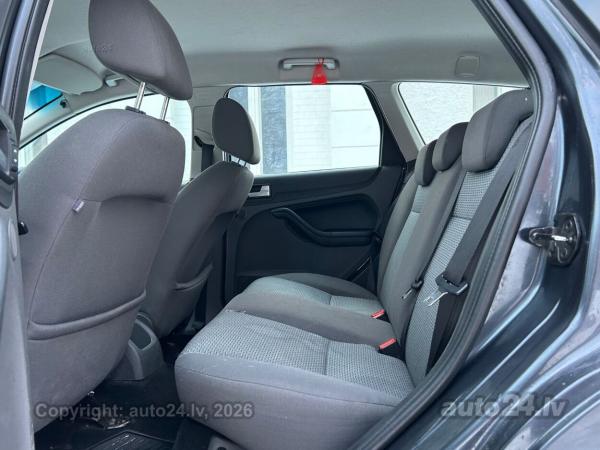 Grey Ford Focus 2008 in Tallinn, with an engine capacity of 1.60 L and mileage of 220 thousand km for 1200 €, photo 9 on AUTOMOTO.COM.LV