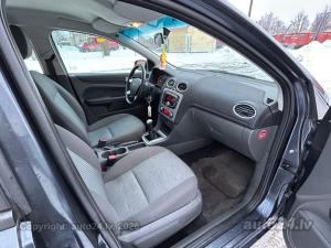 Grey Ford Focus 2008 in Tallinn, with an engine capacity of 1.60 L and mileage of 220 thousand km for 1200 €, photo 13 on AUTOMOTO.COM.LV