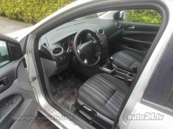 Grey Ford Focus 2008 in Parnu, with an engine capacity of 1.60 L and mileage of 478 thousand km for 1800 €, photo 6 on AUTOMOTO.COM.LV