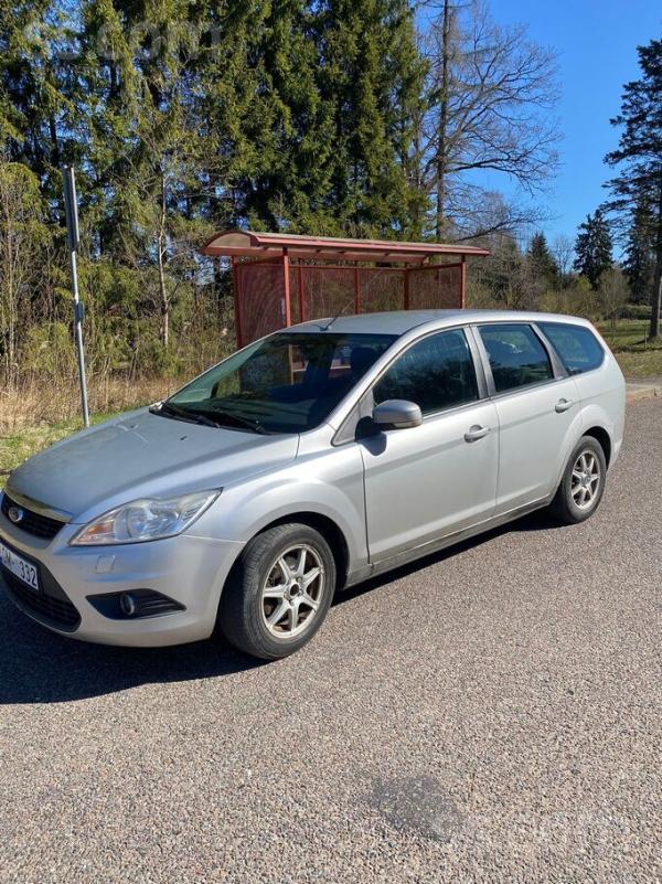 Grey Ford Focus 2008 in Riga, with an engine capacity of 1.60 L and mileage of 162 thousand km for 1100 €, photo 2 on AUTOMOTO.COM.LV