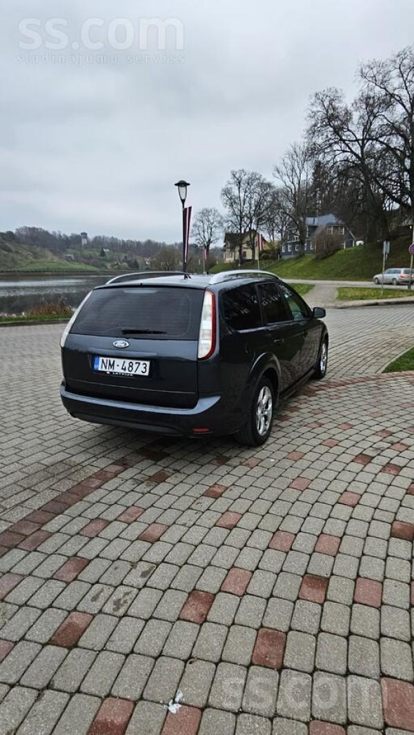 Pelēks Ford Focus 2008 Talsi, ar dzinēja tilpumu 1.60 L un nobraukumu 196 tūkst. km par 2590 €, foto 6 vietnē AUTOMOTO.COM.LV