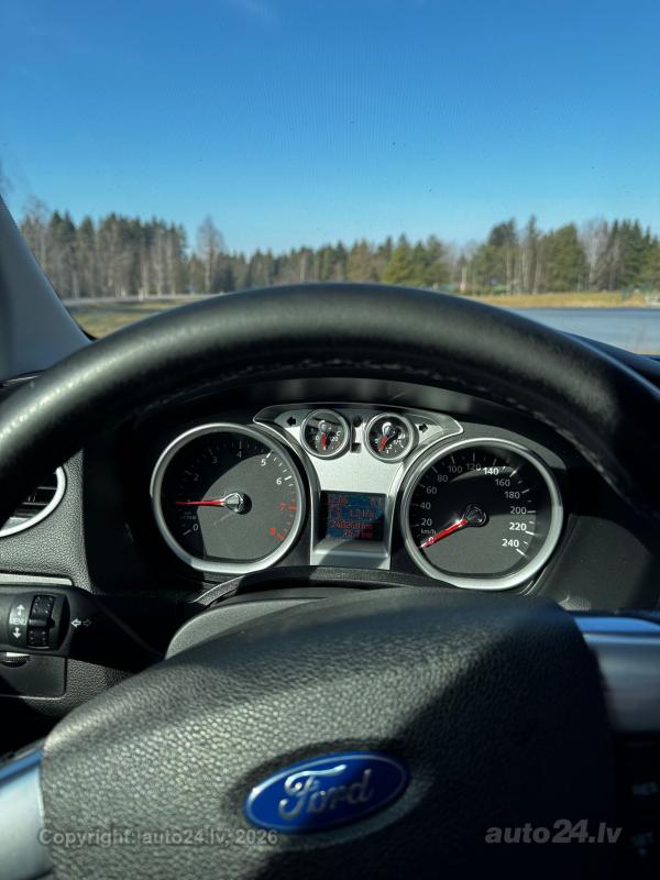 Pelēks Ford Focus 2008 Tallina, ar dzinēja tilpumu 2.00 L un nobraukumu 243 tūkst. km par 1900 €, foto 3 vietnē AUTOMOTO.COM.LV