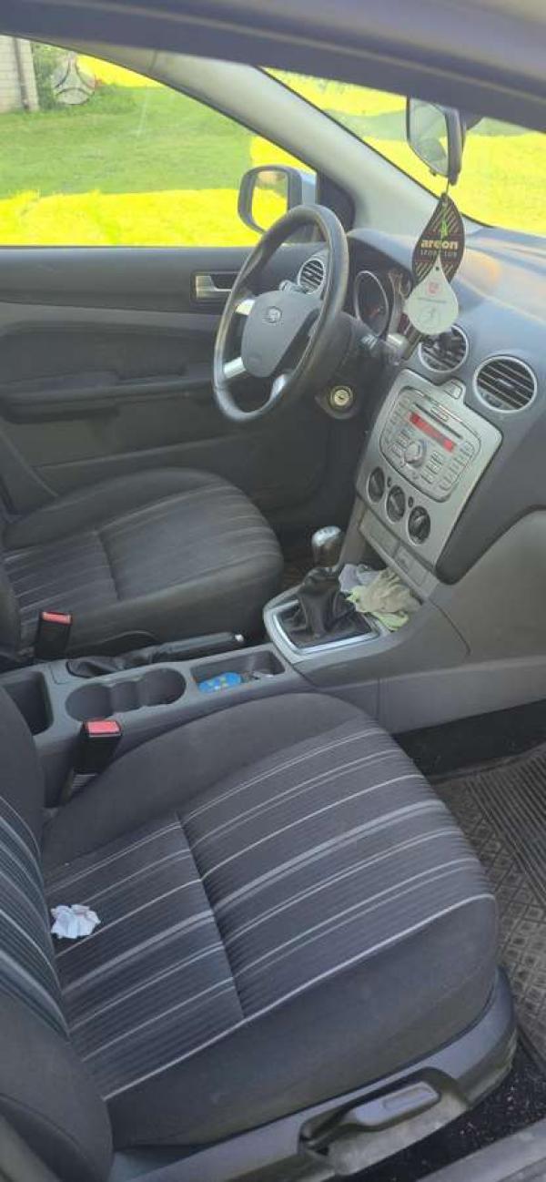 Pelēks Ford Focus 2008 Kazlų Rūda, ar dzinēja tilpumu 1.56 L un nobraukumu 222 tūkst. km par 1400 €, foto 8 vietnē AUTOMOTO.COM.LV