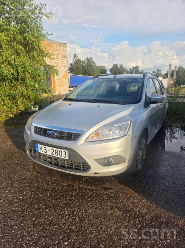 Grey Ford Focus 2008 in Riga, with an engine capacity of 1.60 L and mileage of 295 thousand km for 550 €, photo 3 on AUTOMOTO.COM.LV