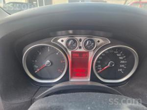 Pelēks Ford Focus 2008 Rīga, ar dzinēja tilpumu 1.60 L un nobraukumu 295 tūkst. km par 550 €, foto 6 vietnē AUTOMOTO.COM.LV