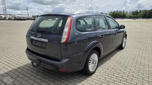 Grey Ford Focus 2008 in Marijampole, with an engine capacity of 1.60 L and mileage of 174 thousand km for 1750 €, photo 5 on AUTOMOTO.COM.LV