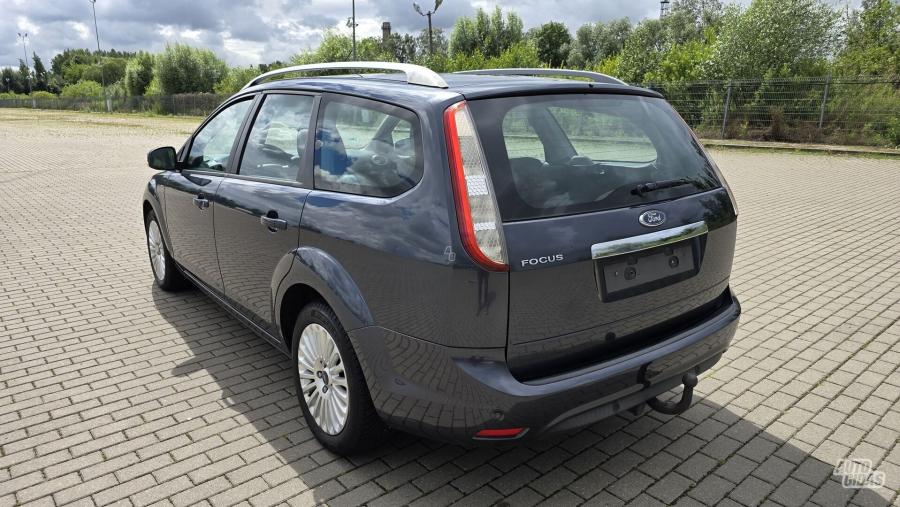 Grey Ford Focus 2008 in Marijampole, with an engine capacity of 1.60 L and mileage of 174 thousand km for 1750 €, photo 6 on AUTOMOTO.COM.LV