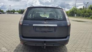 Grey Ford Focus 2008 in Marijampole, with an engine capacity of 1.60 L and mileage of 174 thousand km for 1750 €, photo 7 on AUTOMOTO.COM.LV