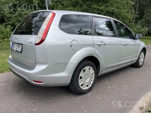Pelēks Ford Focus 2008 Rīga, ar dzinēja tilpumu 1.60 L un nobraukumu 358 tūkst. km par 1790 €, foto 3 vietnē AUTOMOTO.COM.LV