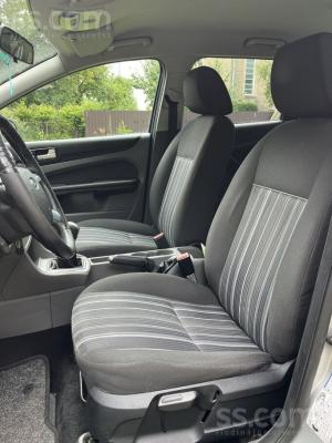 Pelēks Ford Focus 2008 Rīga, ar dzinēja tilpumu 1.60 L un nobraukumu 358 tūkst. km par 1790 €, foto 5 vietnē AUTOMOTO.COM.LV