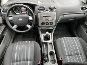 Pelēks Ford Focus 2008 Rīga, ar dzinēja tilpumu 1.60 L un nobraukumu 358 tūkst. km par 1790 €, foto 7 vietnē AUTOMOTO.COM.LV