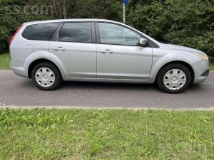 Pelēks Ford Focus 2008 Rīga, ar dzinēja tilpumu 1.60 L un nobraukumu 358 tūkst. km par 1790 €, foto 16 vietnē AUTOMOTO.COM.LV