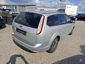 Pelēks Ford Focus 2008 Marijampole, ar dzinēja tilpumu 1.60 L un nobraukumu 240 tūkst. km par 2000 €, foto 4 vietnē AUTOMOTO.COM.LV