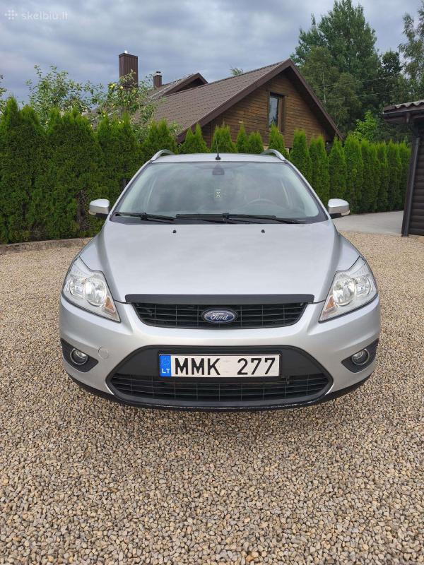 Grey Ford Focus 2008 in Kelme, with an engine capacity of 1.60 L and mileage of 296 thousand km for 1650 €, photo 3 on AUTOMOTO.COM.LV
