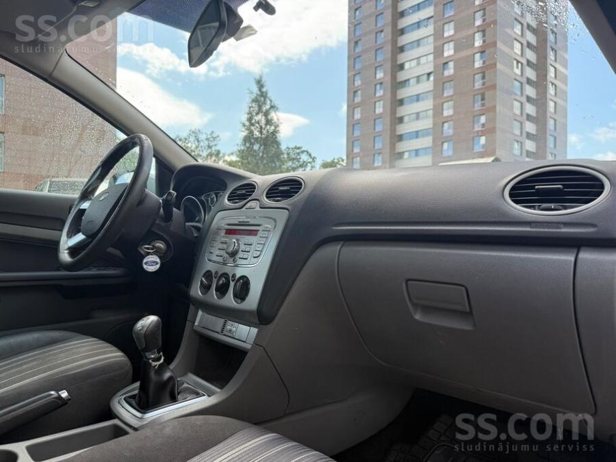 Pelēks Ford Focus 2008 Rīga, ar dzinēja tilpumu 1.60 L un nobraukumu 0 tūkst. km par 2500 €, foto 8 vietnē AUTOMOTO.COM.LV