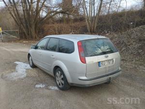 Pelēks Ford Focus 2008 Rīga, ar dzinēja tilpumu 1.60 L un nobraukumu 258 tūkst. km par 1400 €, foto 4 vietnē AUTOMOTO.COM.LV