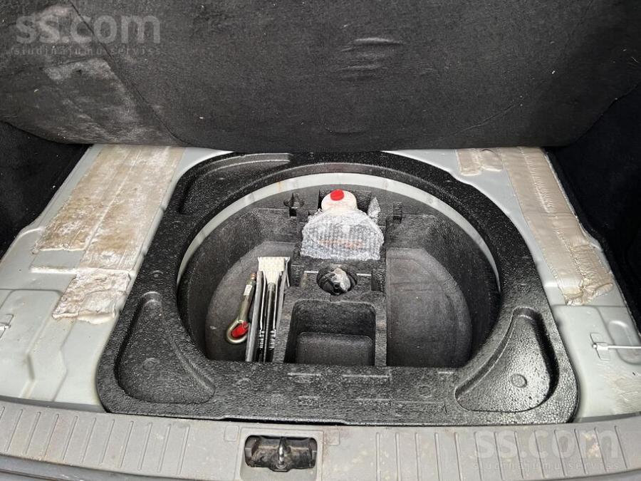 Grey Ford Focus 2008 in Riga, with an engine capacity of 1.60 L and mileage of 268 thousand km for 1450 €, photo 3 on AUTOMOTO.COM.LV
