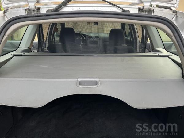 Pelēks Ford Focus 2008 Rīga, ar dzinēja tilpumu 1.60 L un nobraukumu 268 tūkst. km par 1450 €, foto 4 vietnē AUTOMOTO.COM.LV