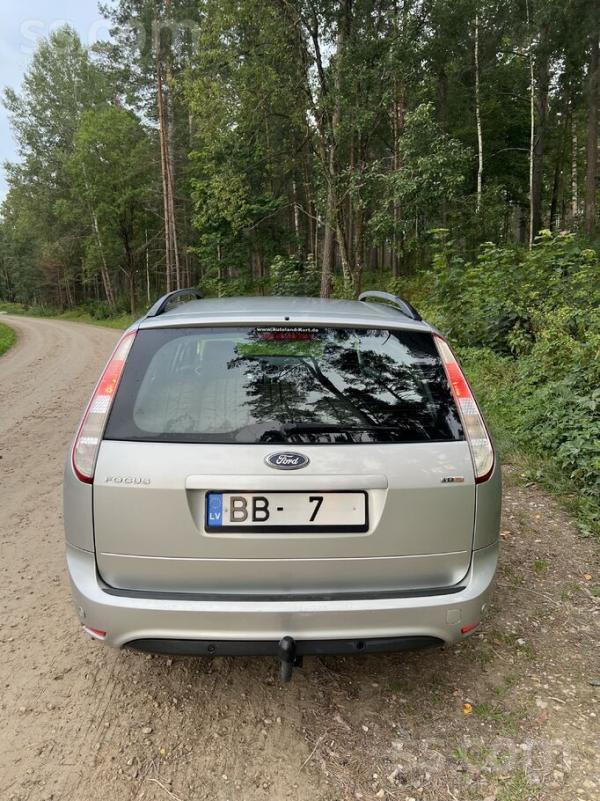 Pelēks Ford Focus 2008 Rīga, ar dzinēja tilpumu 1.60 L un nobraukumu 268 tūkst. km par 1450 €, foto 5 vietnē AUTOMOTO.COM.LV