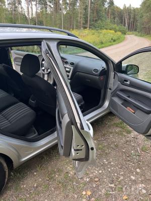 Grey Ford Focus 2008 in Riga, with an engine capacity of 1.60 L and mileage of 268 thousand km for 1450 €, photo 11 on AUTOMOTO.COM.LV